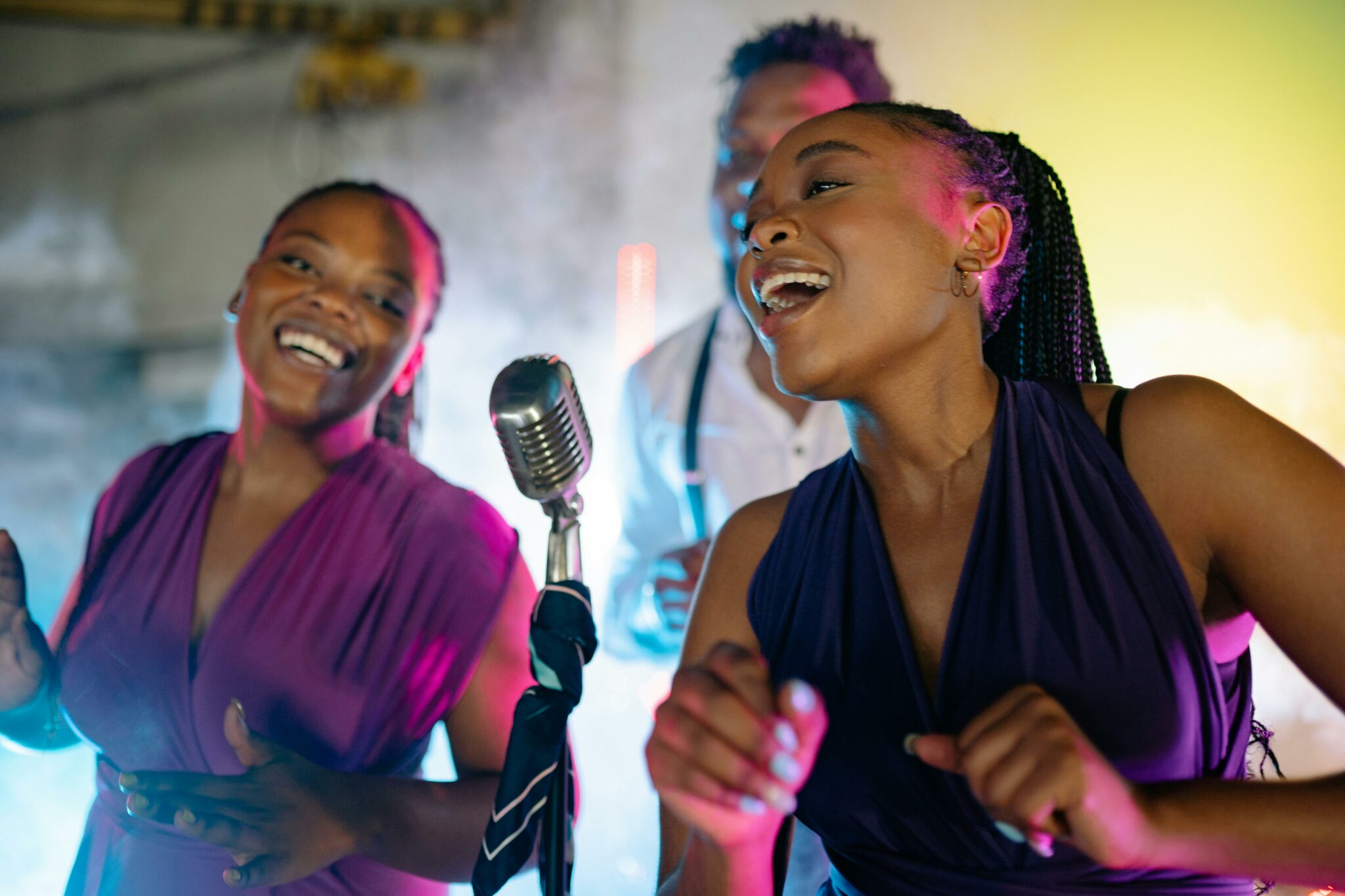 10 Unforgettable Musical Theatre Duets: A Must-See List for Male and ...